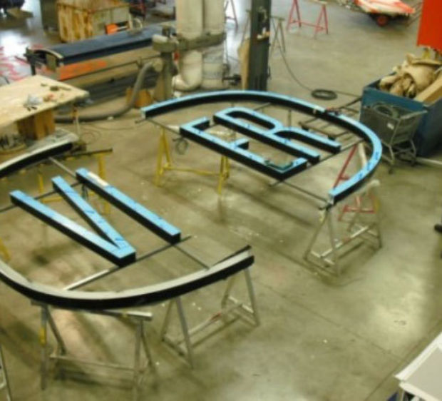 Woestijnvis | About us